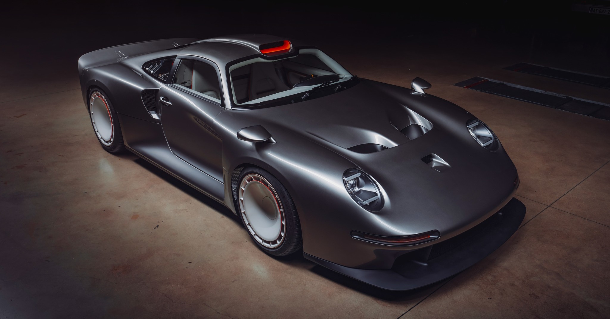 Tuthill GT One : "ode moderne" à la Porsche 911 GT1 - Les Voitures