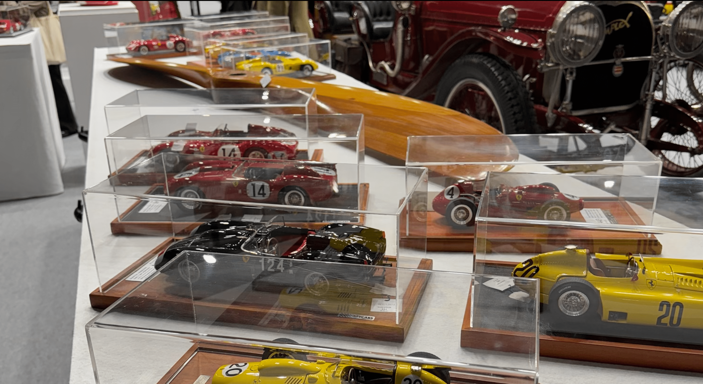 Les miniatures automobiles - Les Voitures