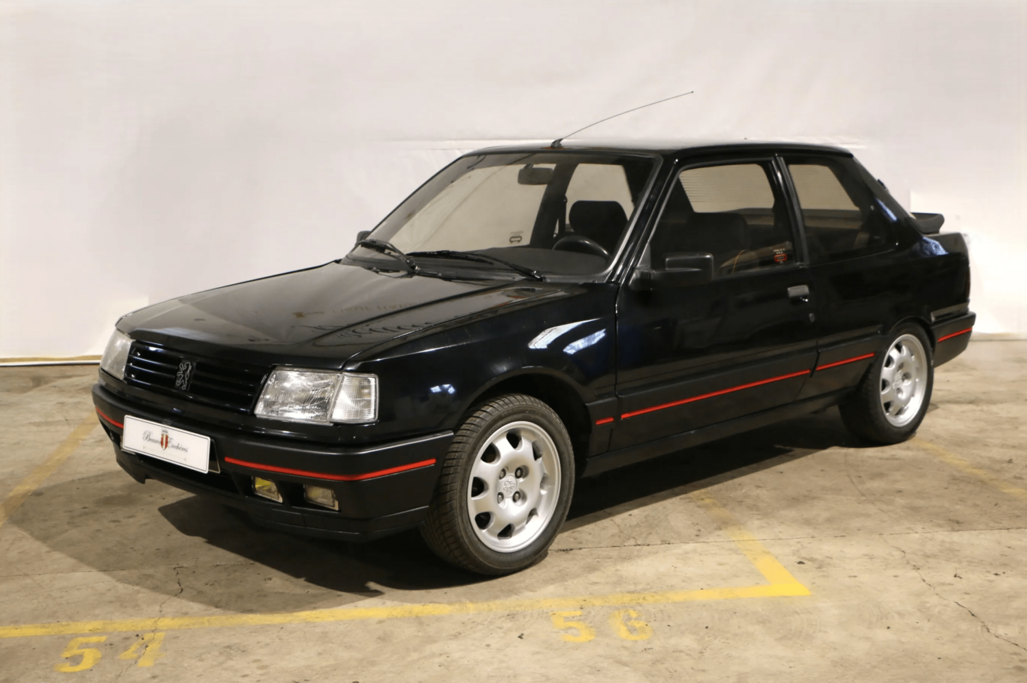 Youngtimers : une vente aux enchères exceptionnelle le 29 mars - Les ...