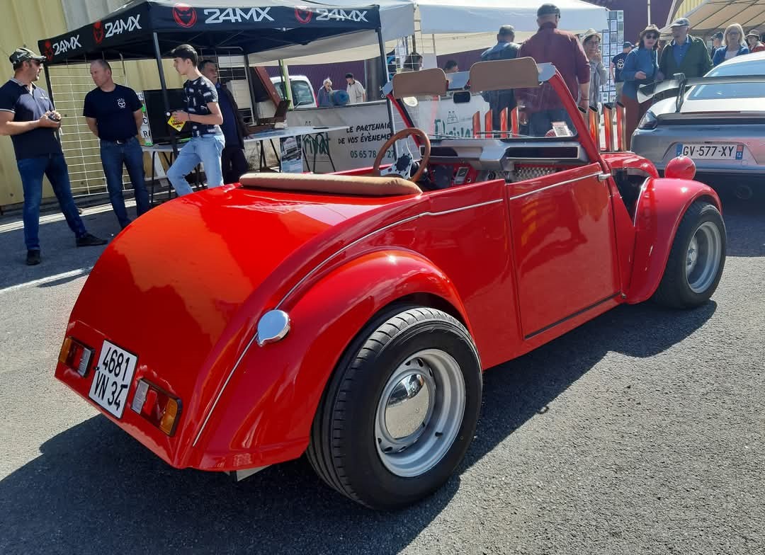 Citroën 2CV : voici la "2 Deuch' Buick V8" du Hot Wheels Legends Tour ...