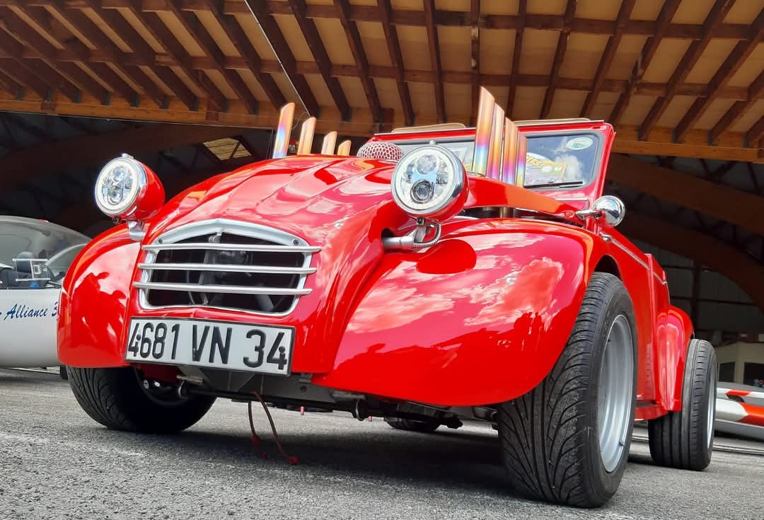 Citroën 2CV : voici la "2 Deuch' Buick V8" du Hot Wheels Legends Tour ...
