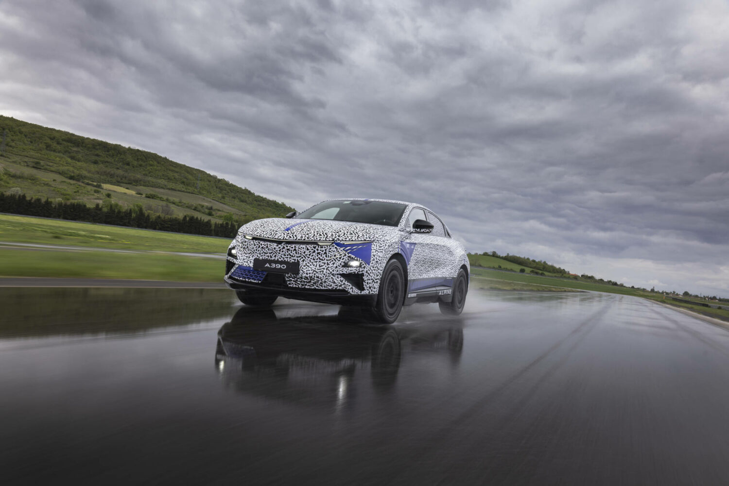 Alpine A390 : le SUV 100% électrique sera révélé le 27 mai à Dieppe ...