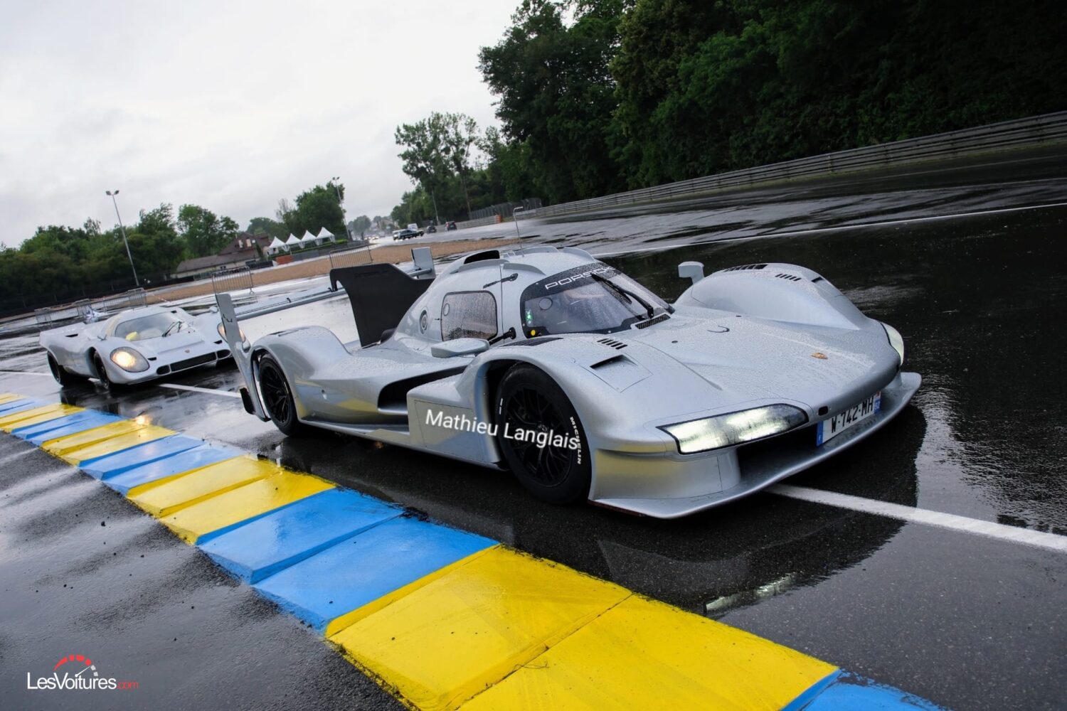 Porsche 963 RSP : Hypercar de course homologuée pour la route - Les ...
