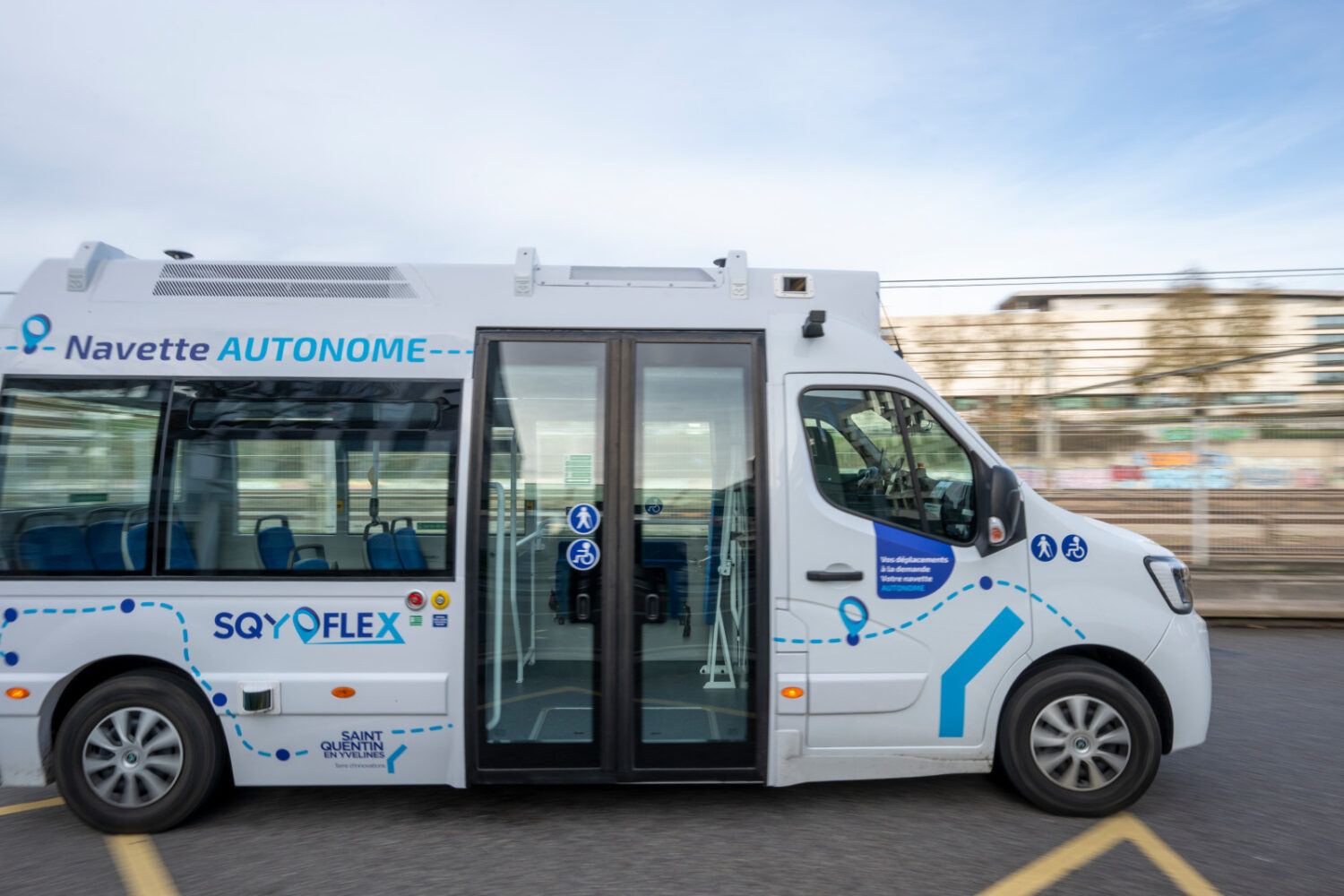 SQY Flex : première navette autonome longue distance en Île-de-France ...