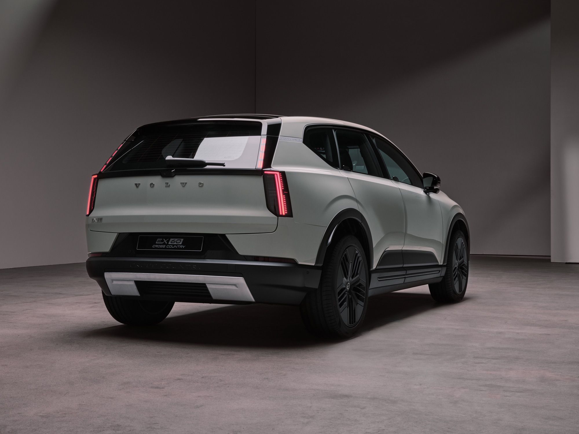 Volvo EX60 : 810 km d’autonomie, le séisme qui frappe le premium ...