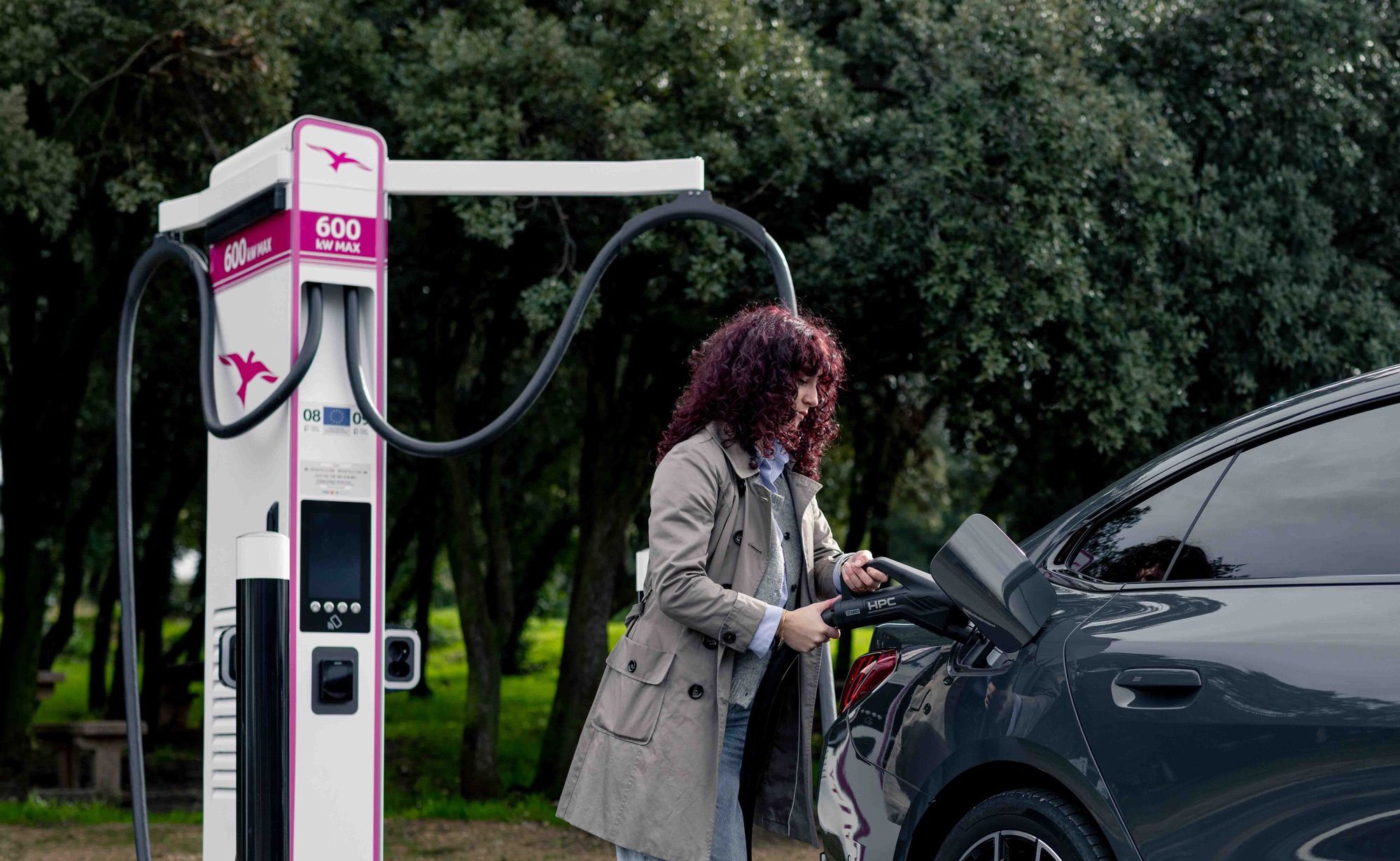 Bornes de recharge : la France passe à 600 kW avec Ionity - Les Voitures